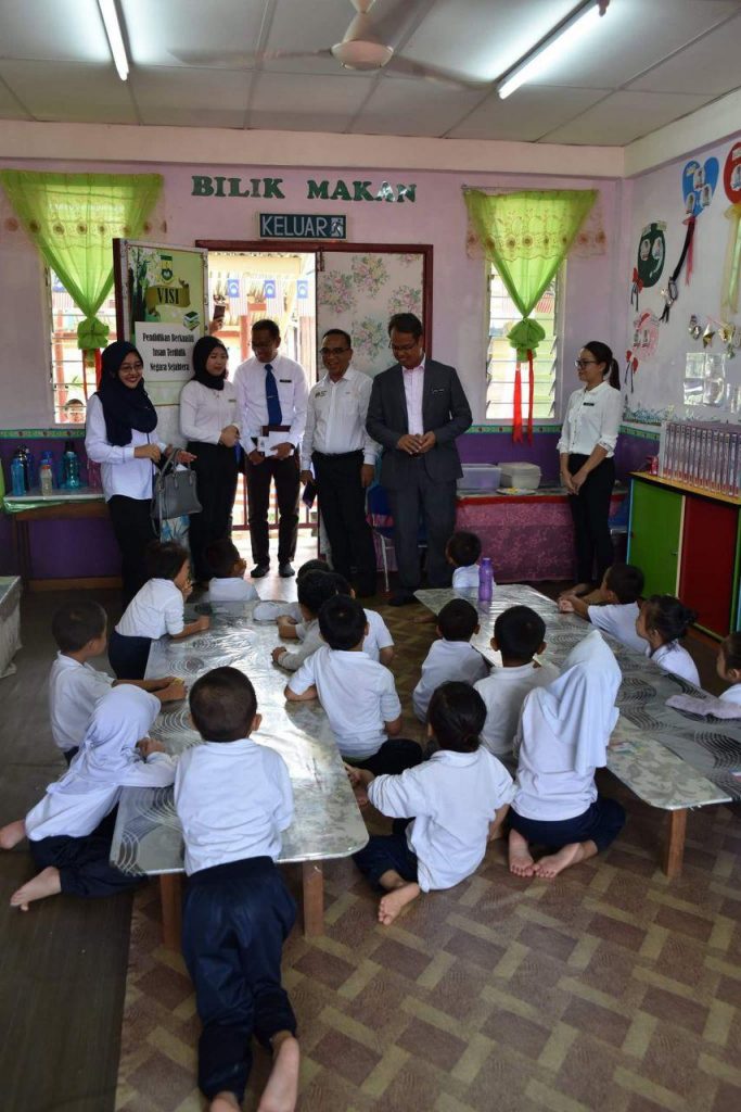 Program Ziarah Cakna dan Lawatan En. Mohamad Azhan bin Md Amin ...